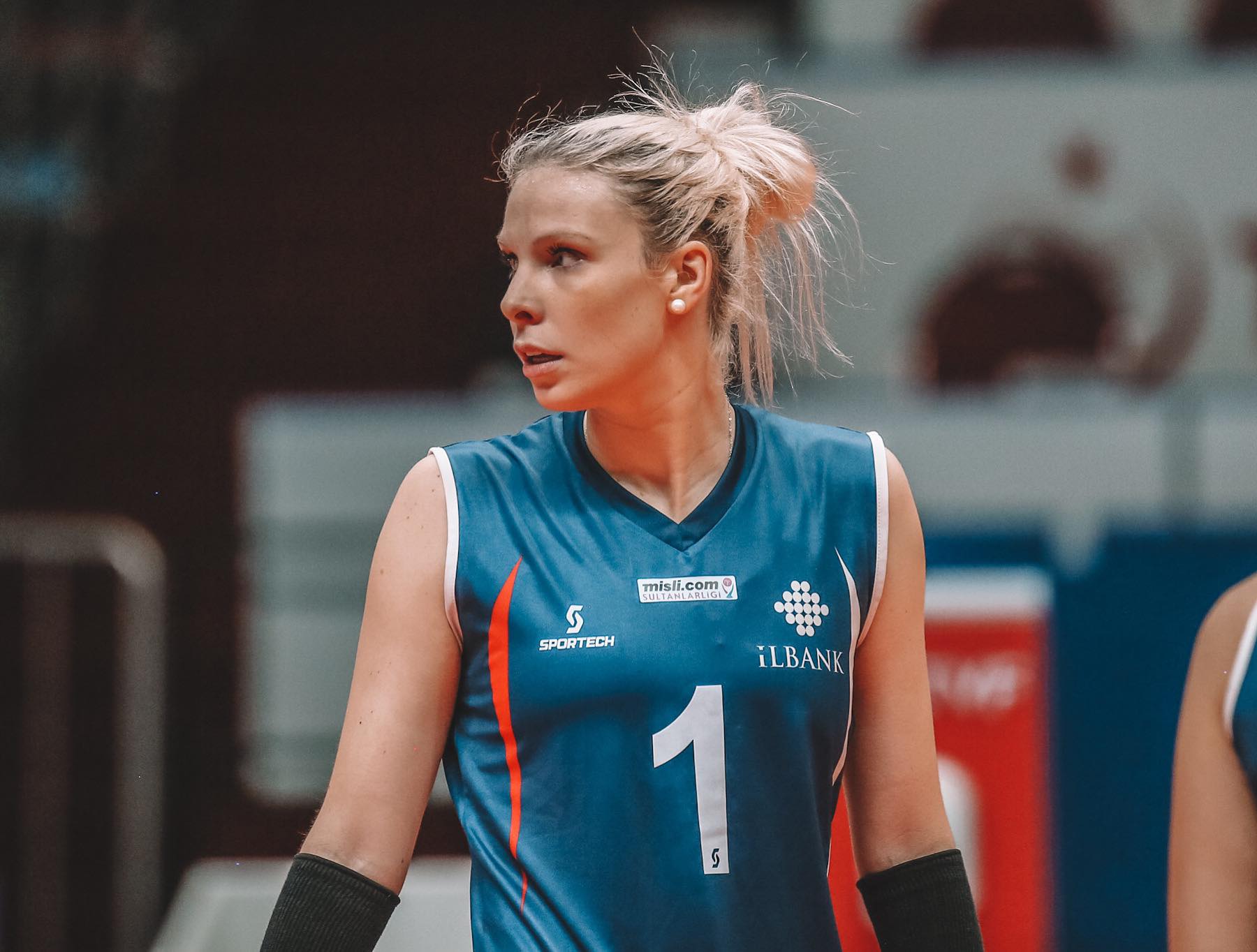 Eva Mori spet za Calcit Volley, novinec tudi Danilo Pavlović - Calcit ...
