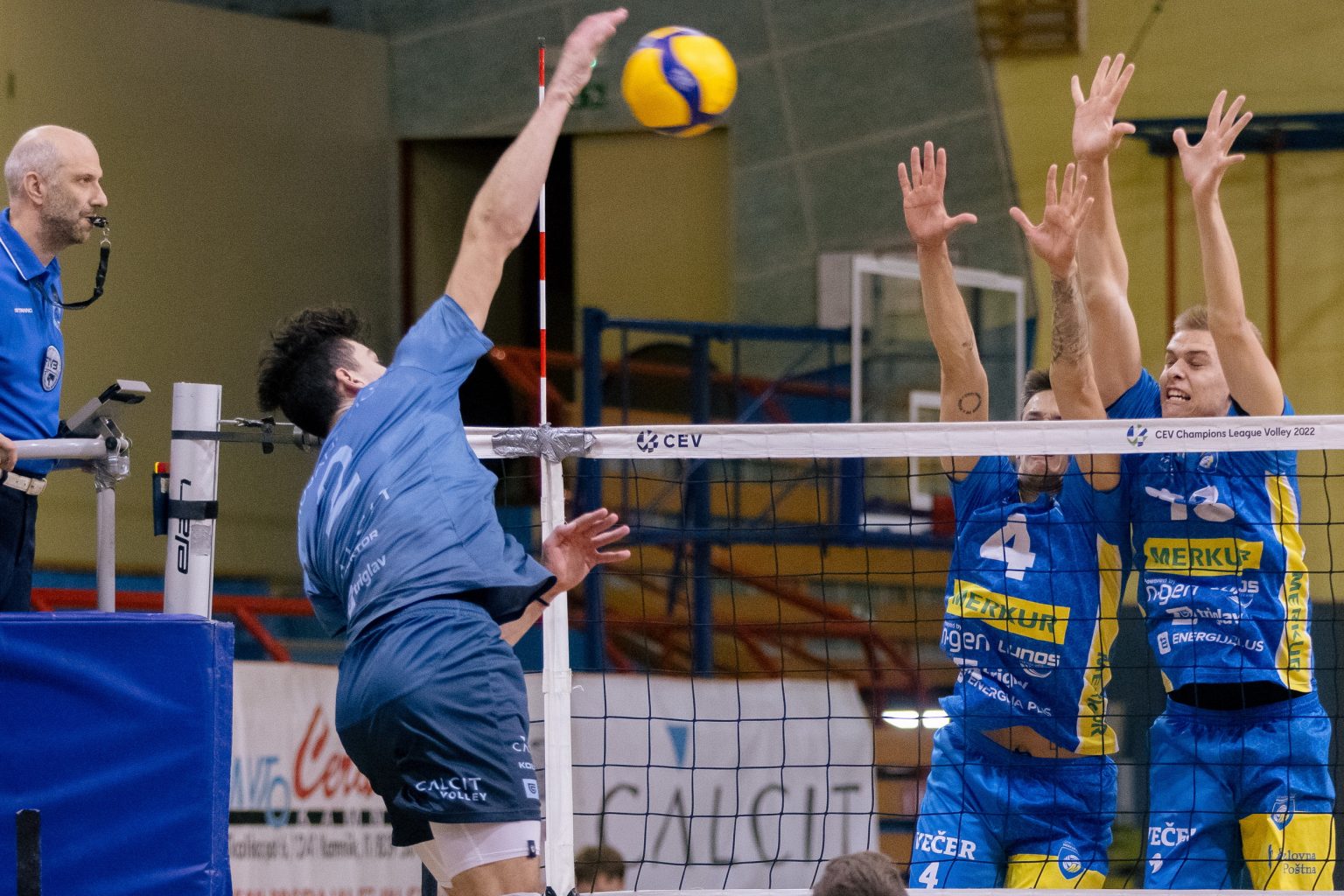 Po izgubljenem uvodnem nizu so se zbudili - Calcit Volley